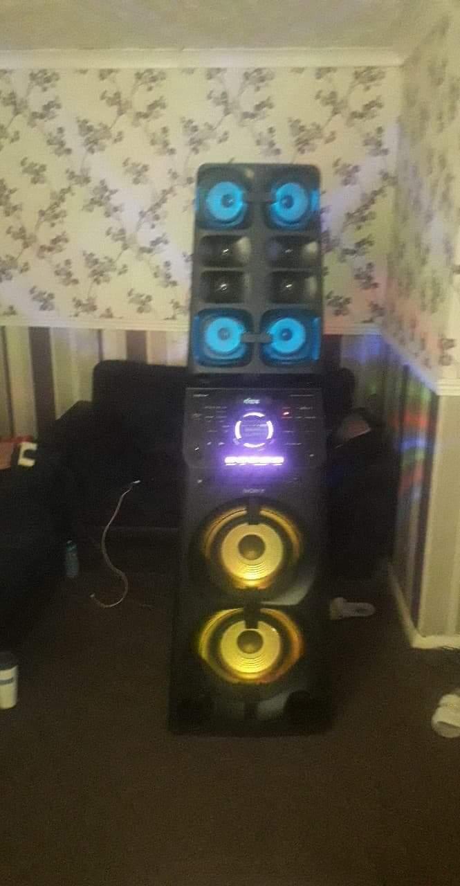 sony mhc v90dw in Dudley for £1,234.00 for sale | Shpock