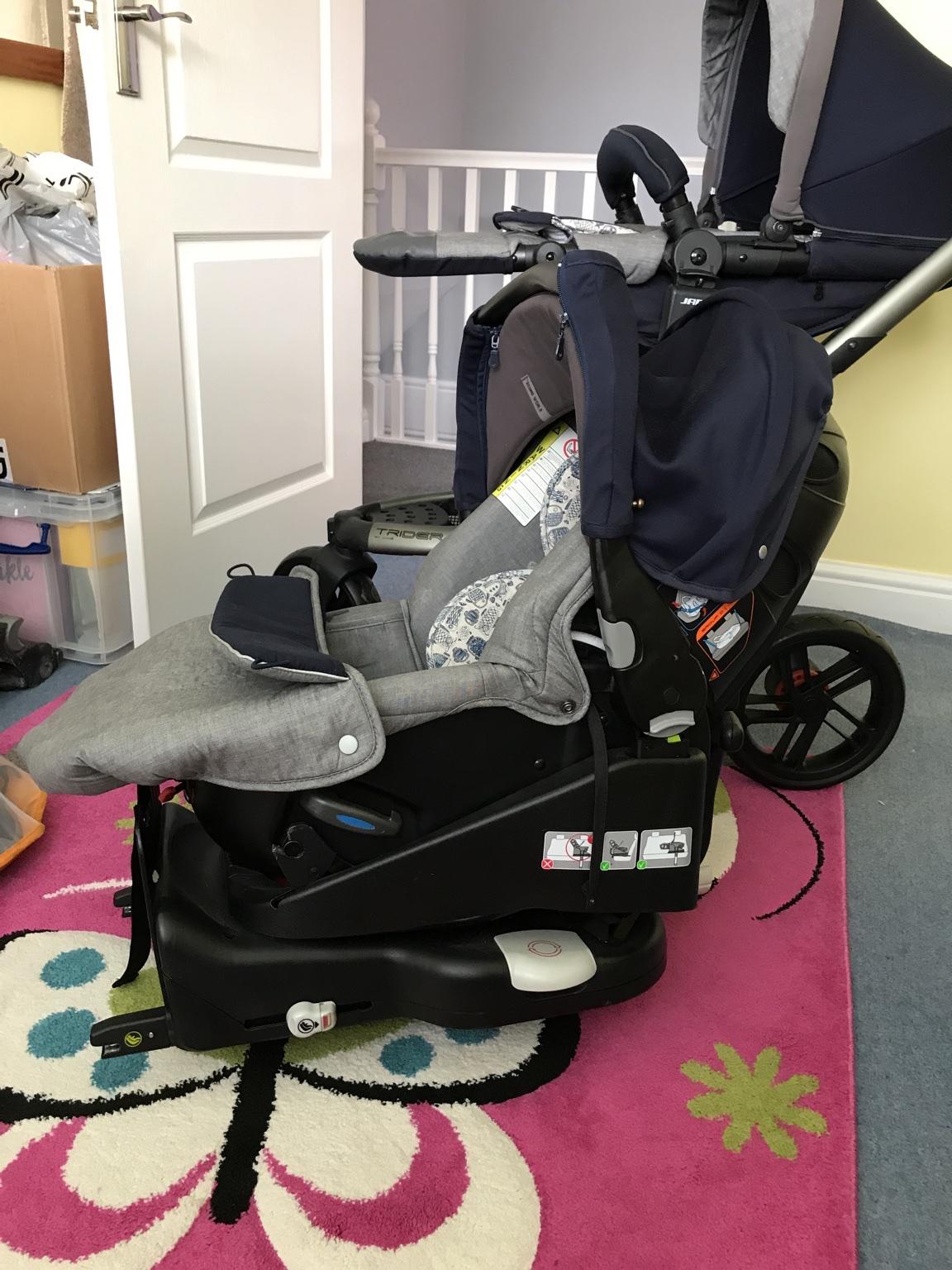 Jane Trider + Matrix Light 2 Travel System in S70 Barugh Green für 300 ...