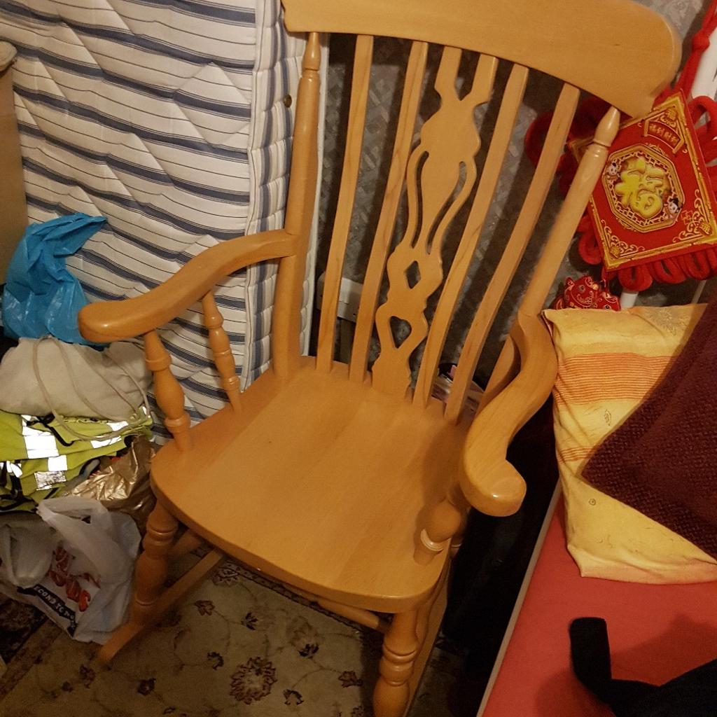 large rocking chair in SW19 London für £ 25,00 zum Verkauf | Shpock AT