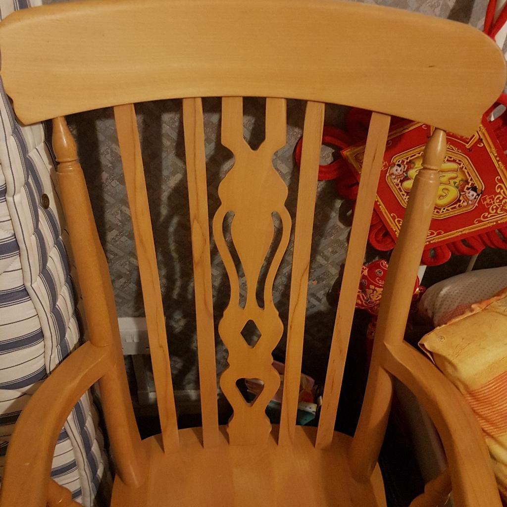 large rocking chair in SW19 London für £ 25,00 zum Verkauf | Shpock AT