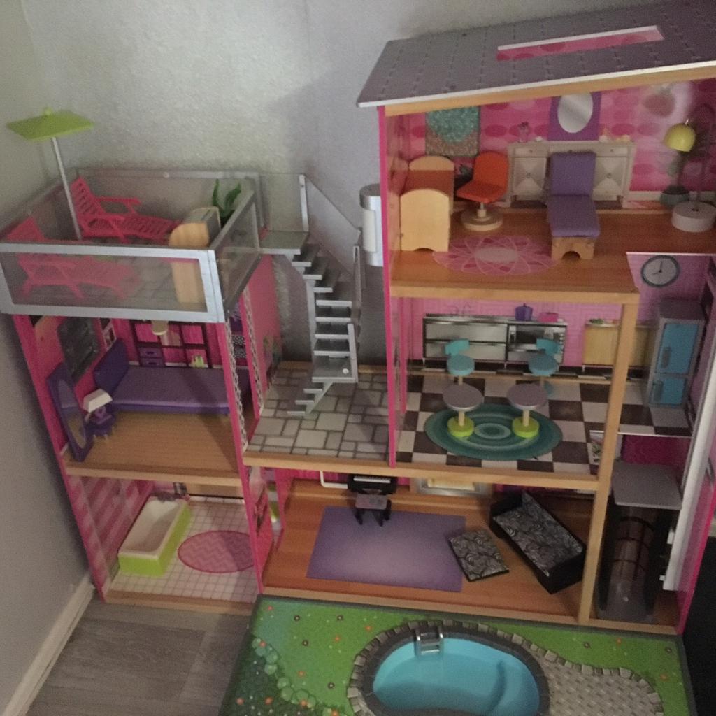 Large barbie house in PR26 Ribble für 50,00 £ zum Verkauf | Shpock DE
