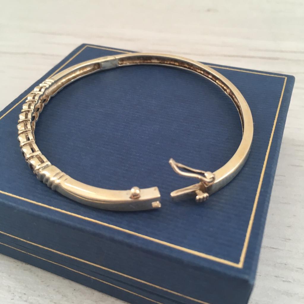 Elizabeth Duke silver bangle with clasp in L9 Liverpool für £ 10,00 zum ...