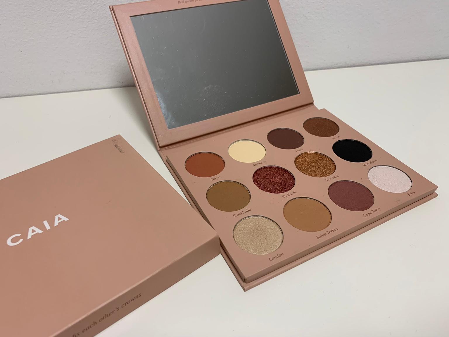 CAIA BIBBZ SIGNATURE EYE PALETTE in 10315 Stockholm für 400,00 SEK zum ...