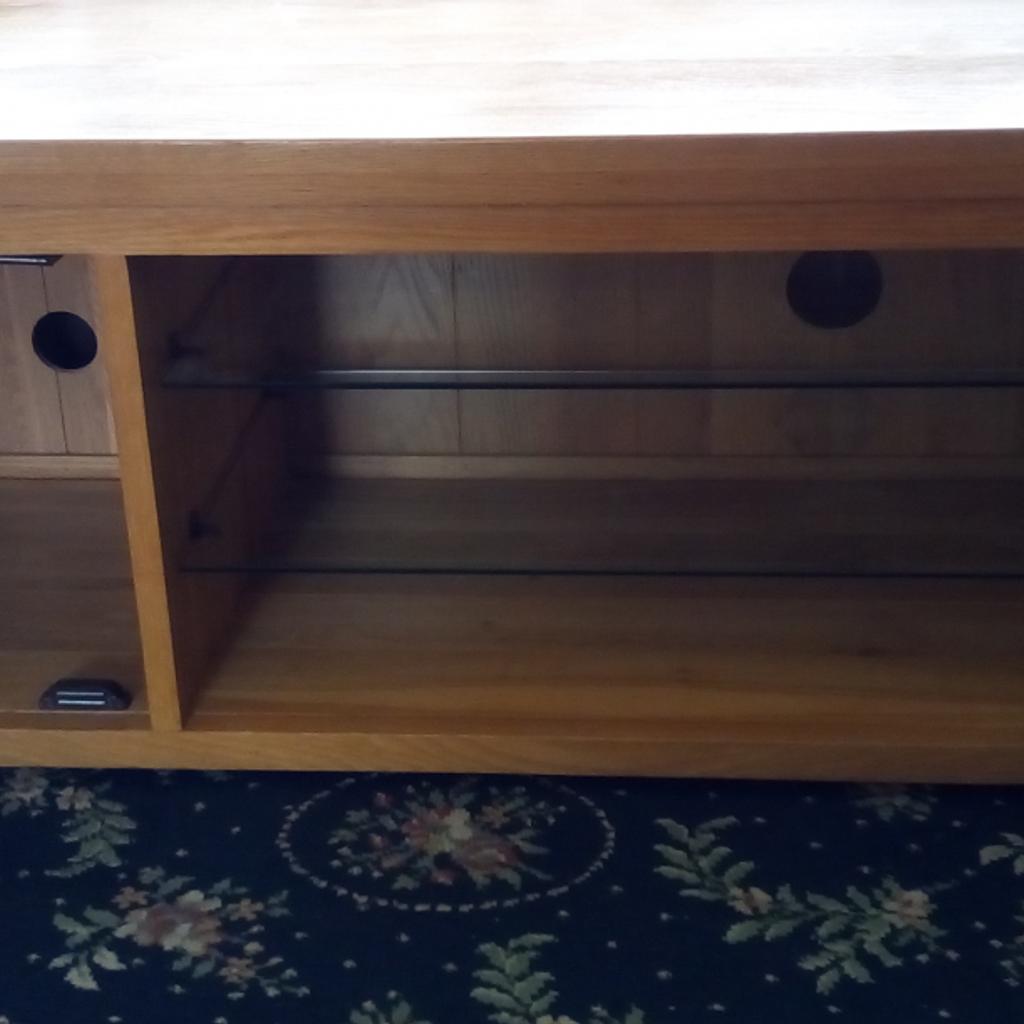 SOLID OAK TV UNIT in Wolverhampton für 75,00 £ zum Verkauf | Shpock DE