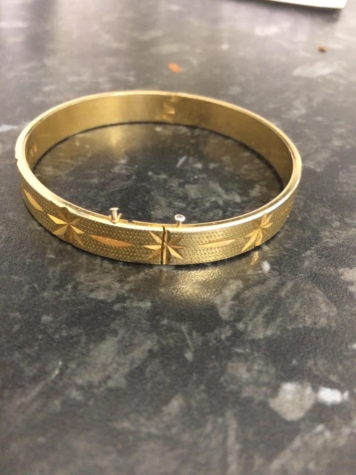 Vintage gold bangle 18k rgp in EN9 Forest fur 8 00 zum Verkauf Shpock DE