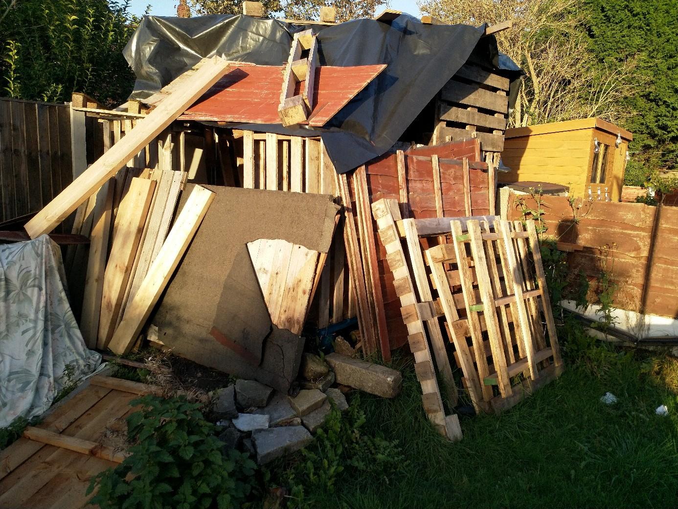 WOODEN PALLETS FREE COLLECTION ONLY in WN2 Wigan for free for sale | Shpock