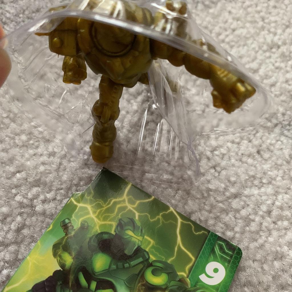 Gormiti Personaggio Lord Electryon d’oro in 14100 Asti für € 3,50 zum ...