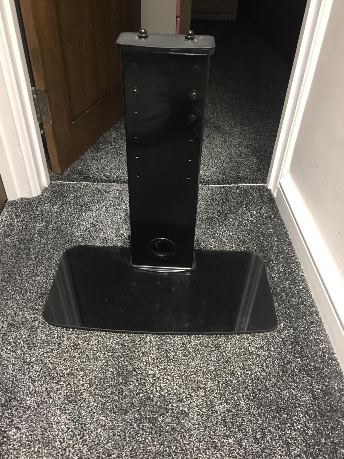Tv Mount in IG2 London Borough of Redbridge for free for sale | Shpock