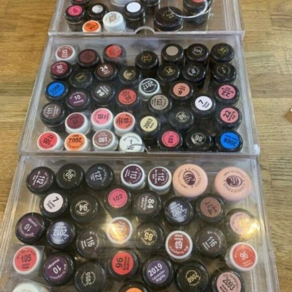 Incredible bargain on 90 bio gel colours in WC2A Westminster für 1.000 ...
