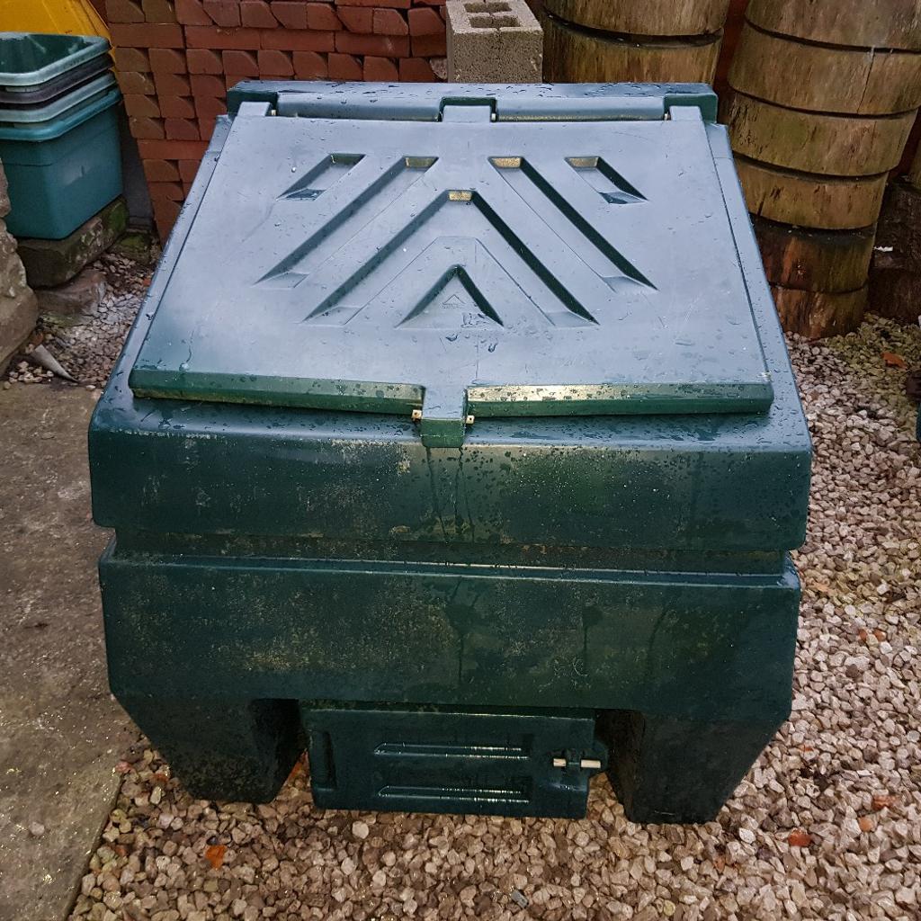 Titan 600kg plastic coal bunker in Lancaster für £ 60,00 zum Verkauf ...