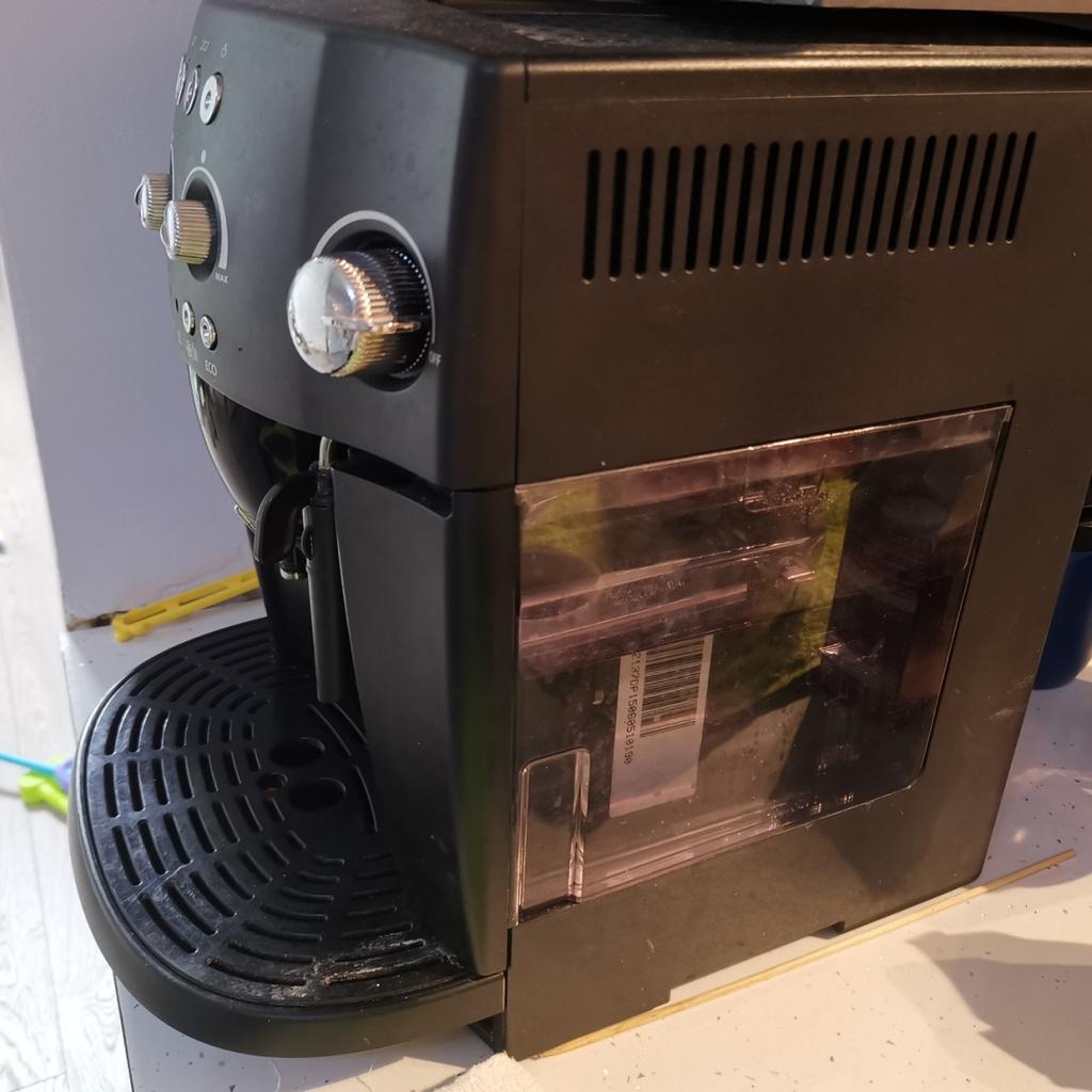 De'longhi magnifica coffee machine in UB5 London für 125,00 £ zum ...