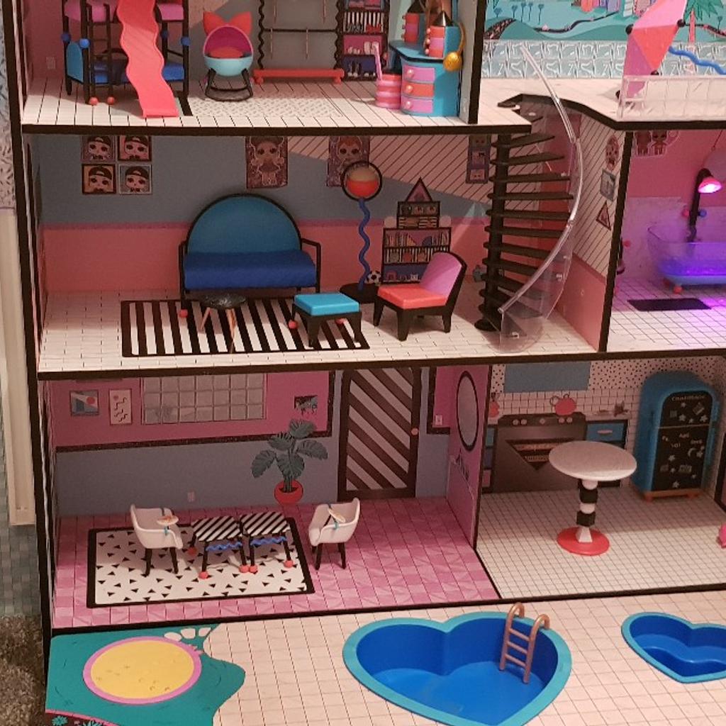 lol doll house in BL2 Bolton für £ 100,00 zum Verkauf | Shpock AT