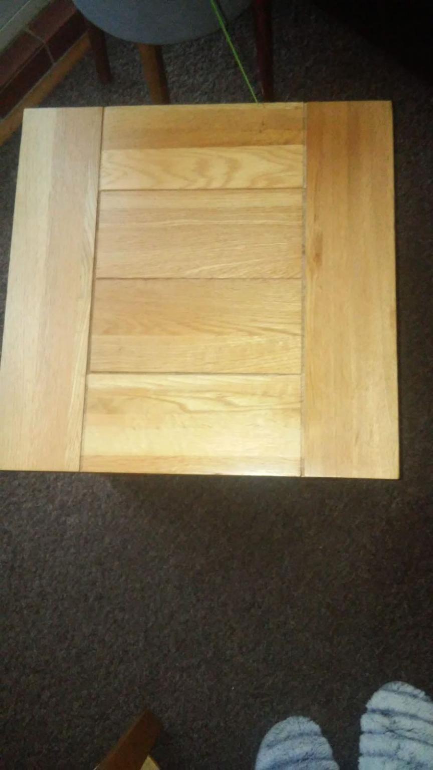 Solid oak lamp table in DY8 Dudley für 30,00 £ zum Verkauf | Shpock DE