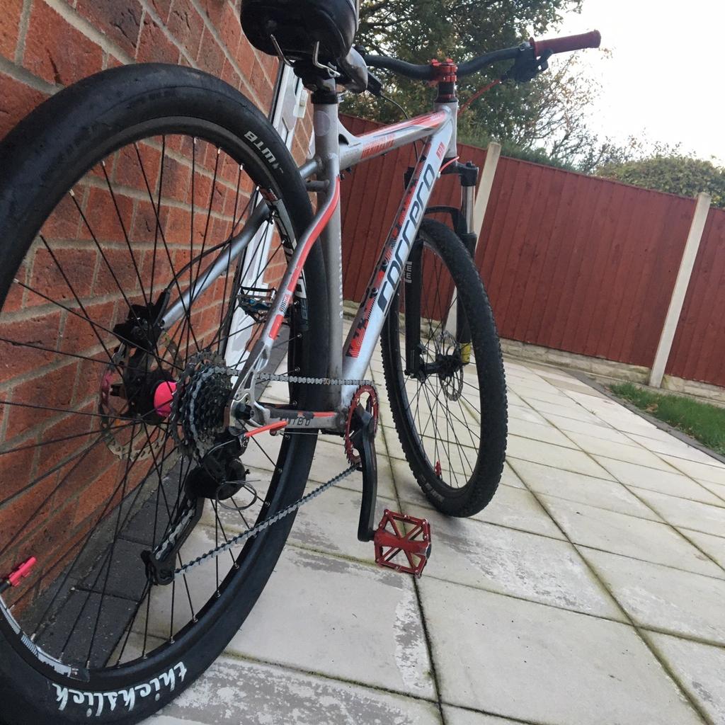 Carrera Hellcat Wheelie bike in TW5 London für gratis zum Verkauf ...