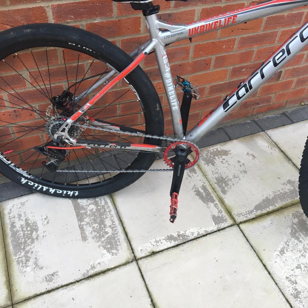 Carrera Hellcat Wheelie bike in TW5 London für gratis zum Verkauf ...