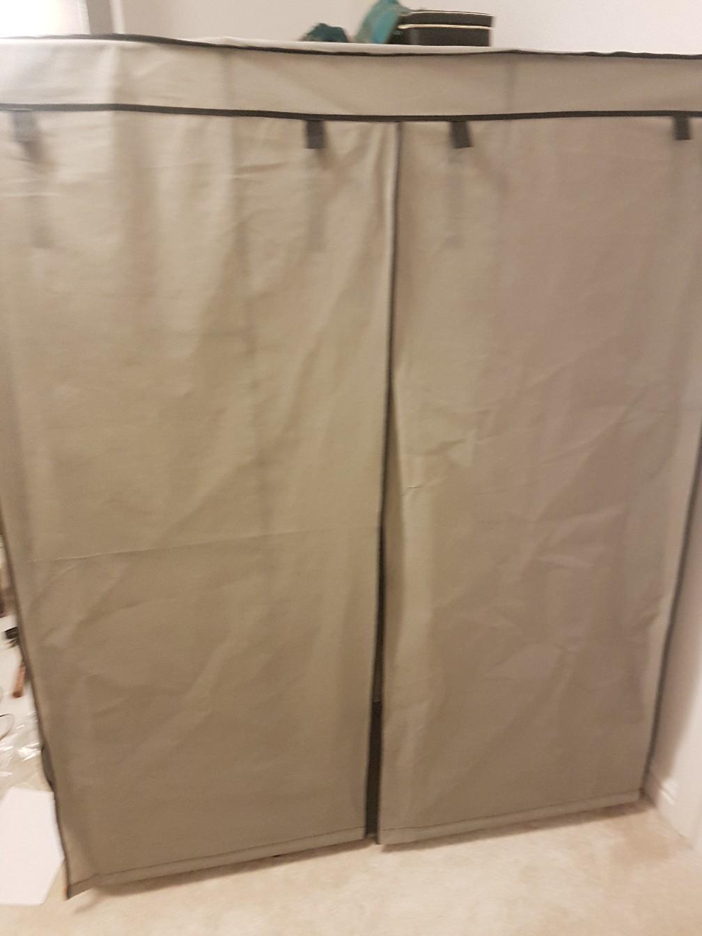 Argos Modular Metal Frame Fabric Wardrobe in SE15 London für £ 5,00 zum ...