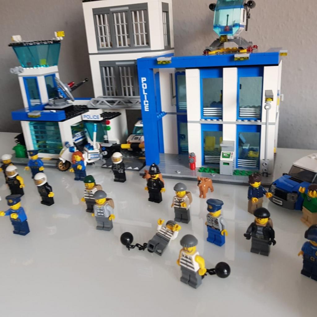 Lego City Polizeistation in 67227 Frankenthal (Pfalz) für 120,00 € zum ...