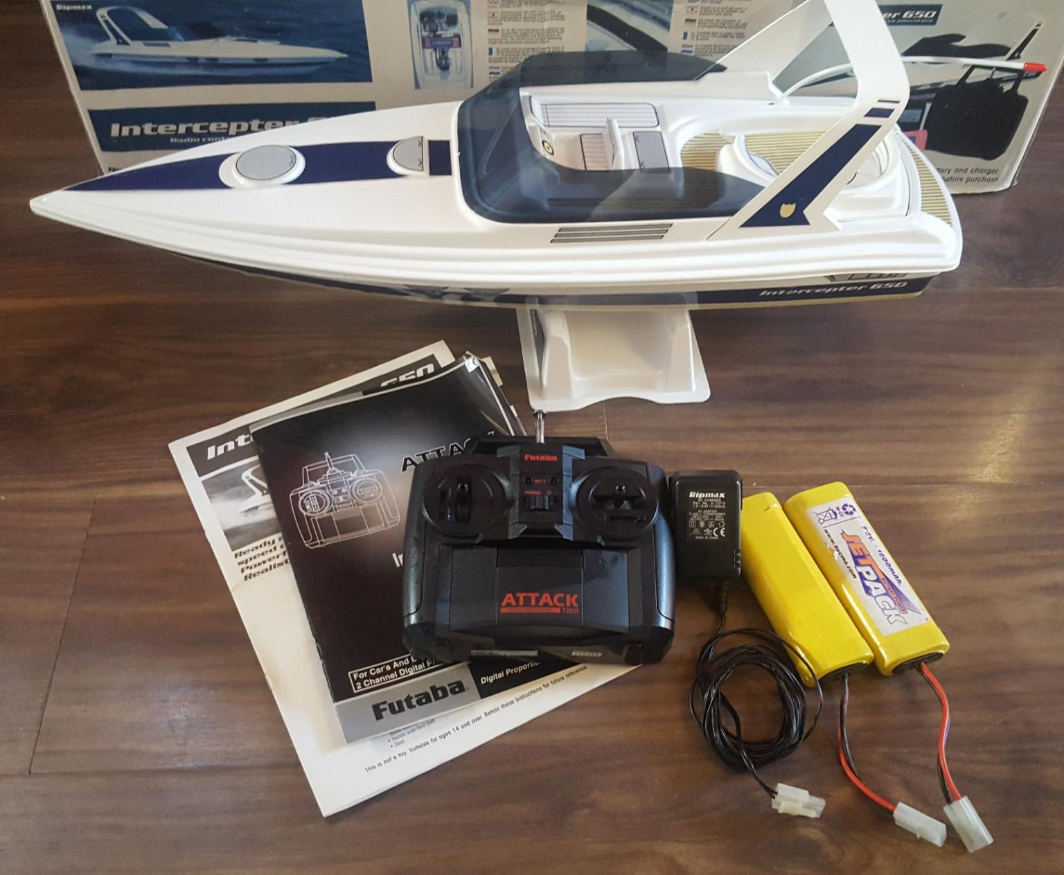 Ripmax Intercepter 650 RC Boat in NW10 London Borough of Brent für £ 30 ...