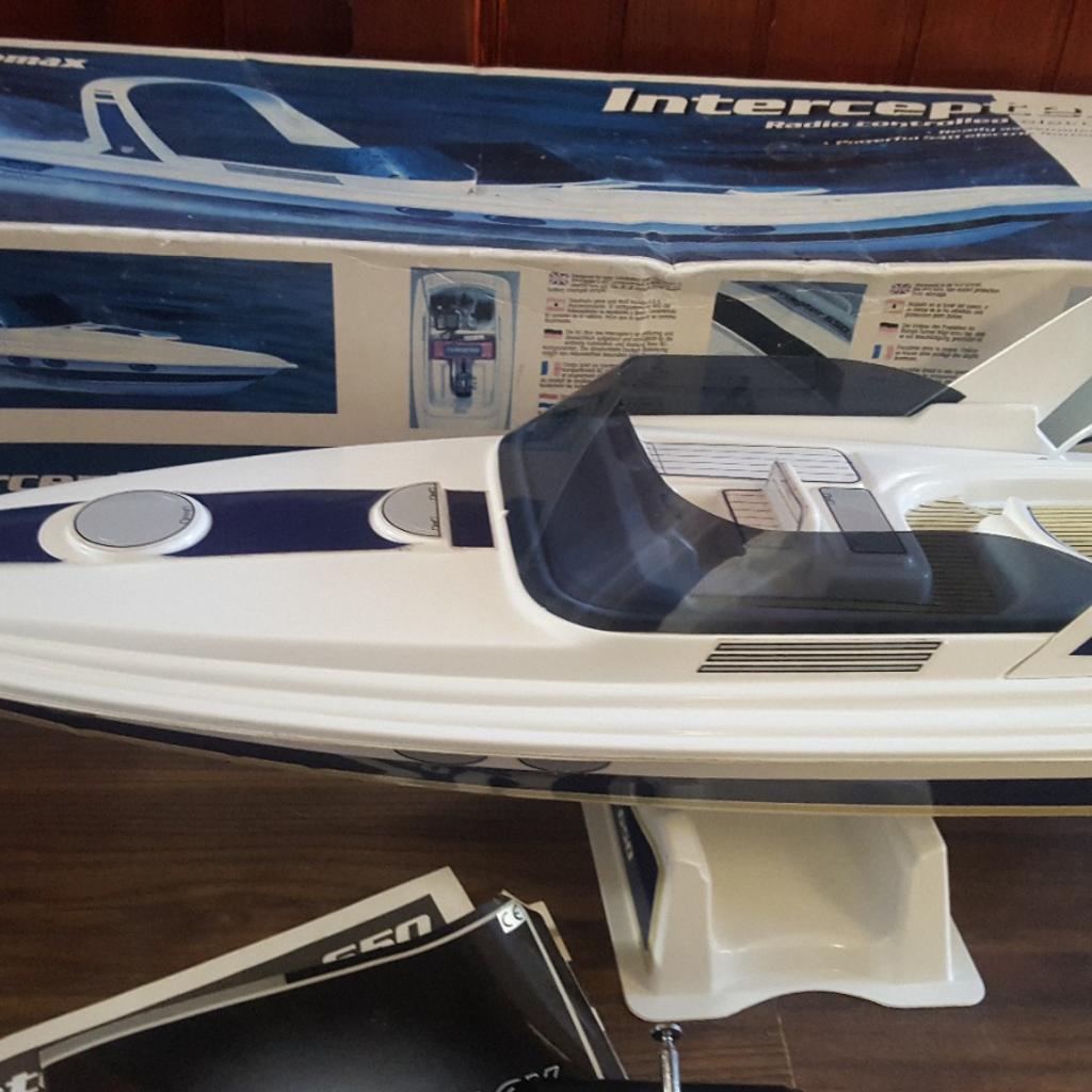 Ripmax Intercepter 650 RC Boat in NW10 London Borough of Brent für £ 30 ...