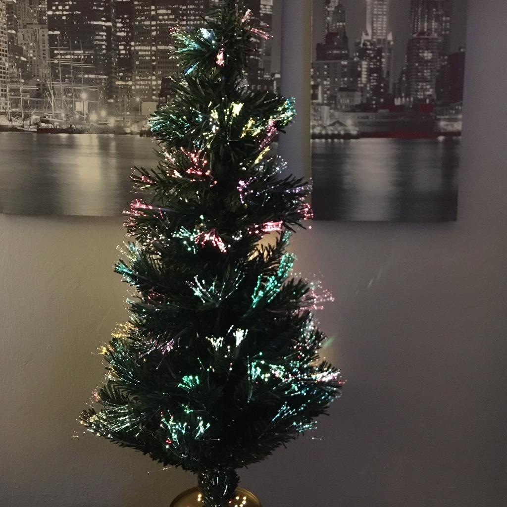 Christmas tree in Walsall für 15,00 £ zum Verkauf | Shpock DE