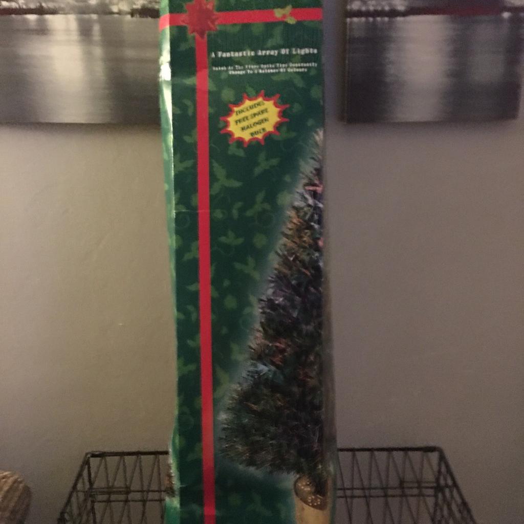 Christmas tree in Walsall für 15,00 £ zum Verkauf | Shpock DE