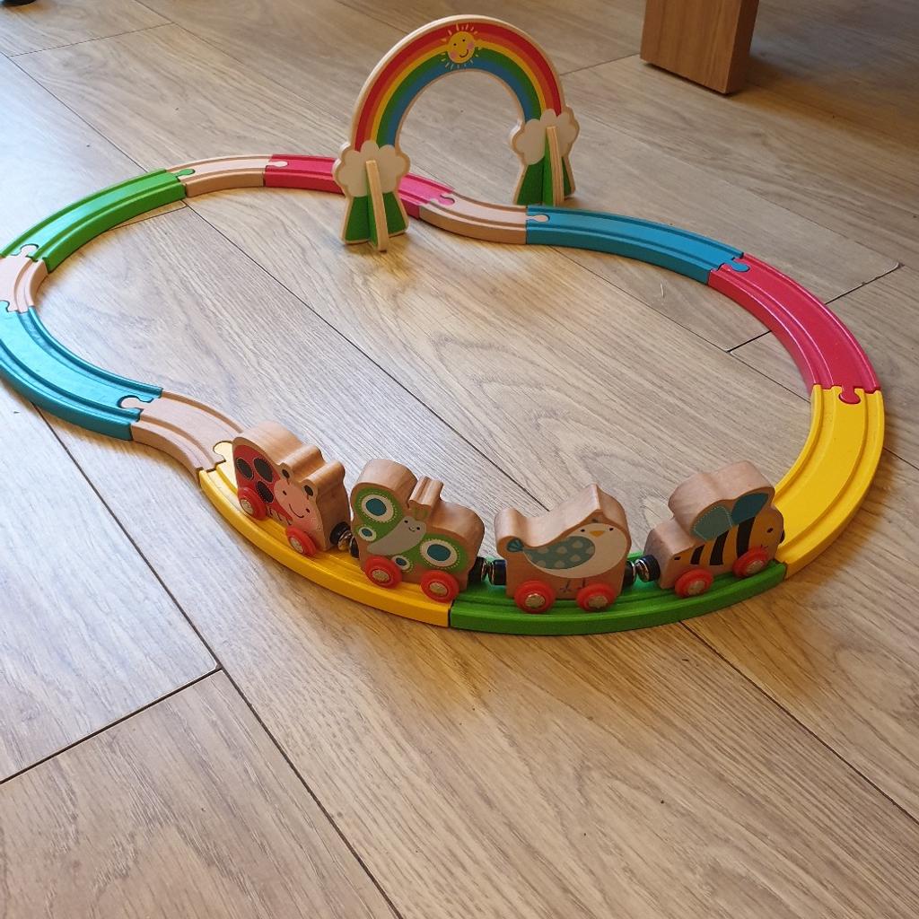ELC Wooden Train Set in DY2 Dudley für £ 10,00 zum Verkauf | Shpock AT