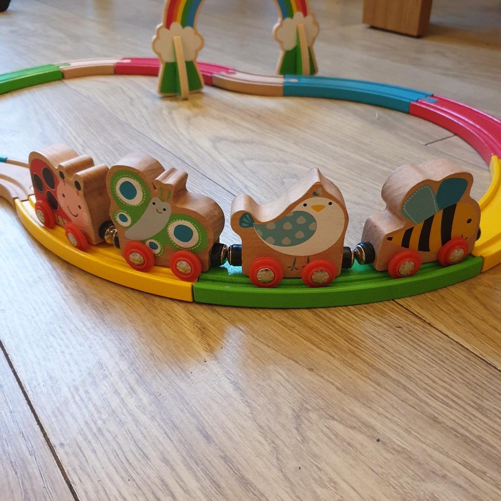 ELC Wooden Train Set in DY2 Dudley für £ 10,00 zum Verkauf | Shpock AT