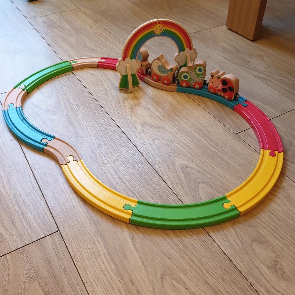 ELC Wooden Train Set in DY2 Dudley für £ 10,00 zum Verkauf | Shpock AT