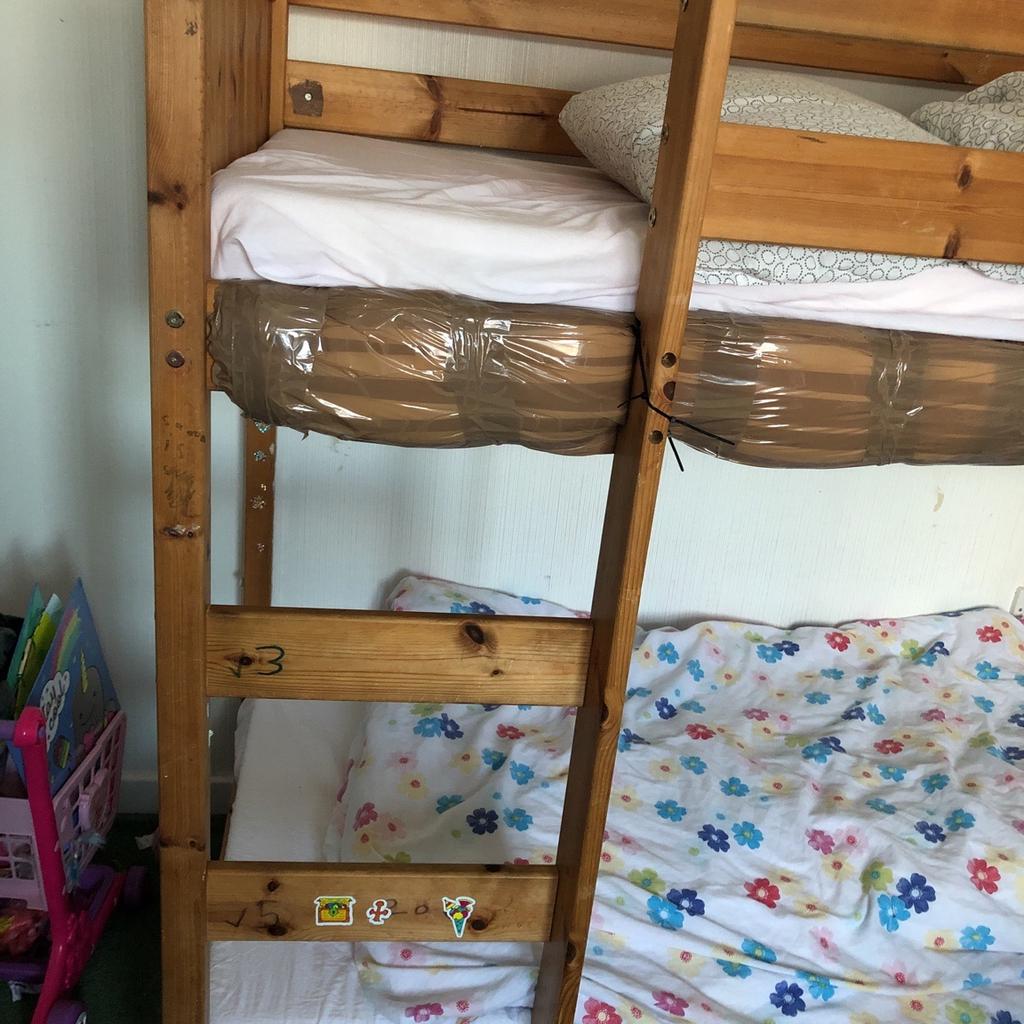 Bunk bed in Oldham für gratis zum Verkauf | Shpock AT