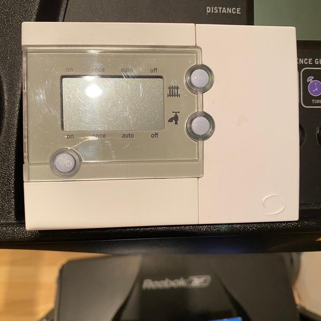 Digital 2 Channel Programmer in RM6 London für £ 9,00 zum Verkauf ...