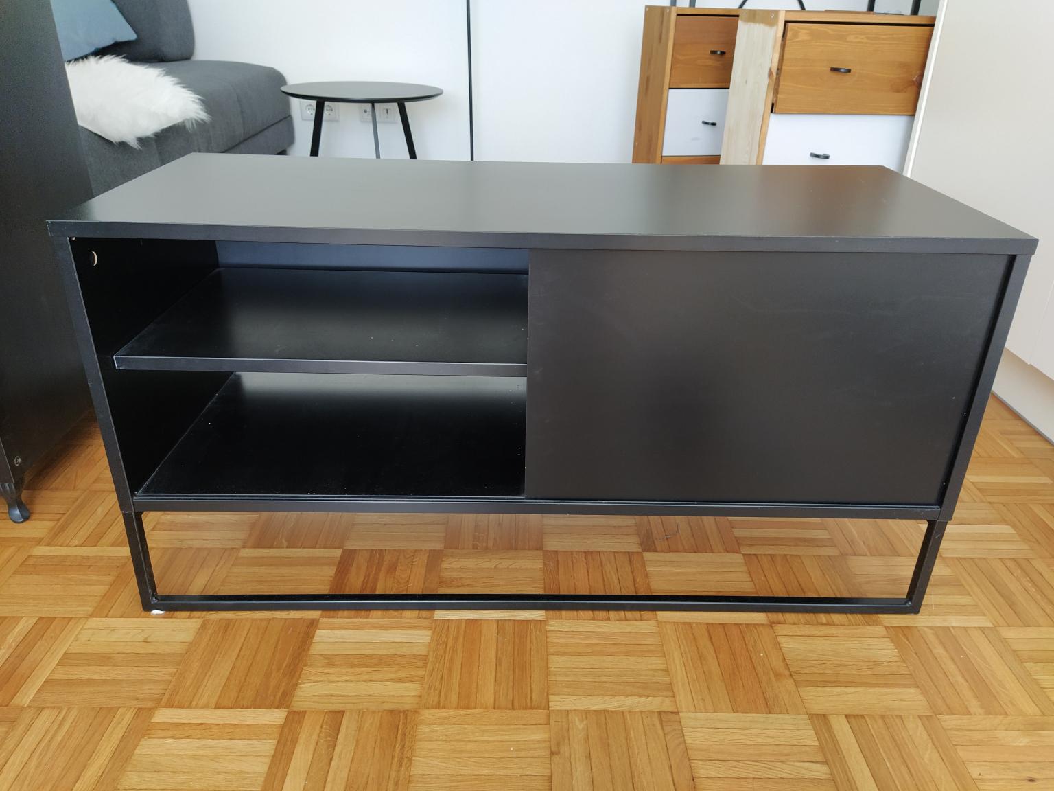 TV Lowboard schwarz matt metall Ikea Hagge in 5020 Salzburg für 30,00 ...