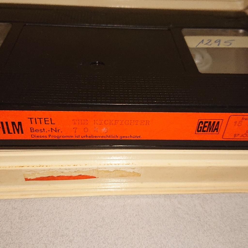 The Kickfighter (VHS Video in großer Hardbox) in 45355 Essen for €10.00 ...