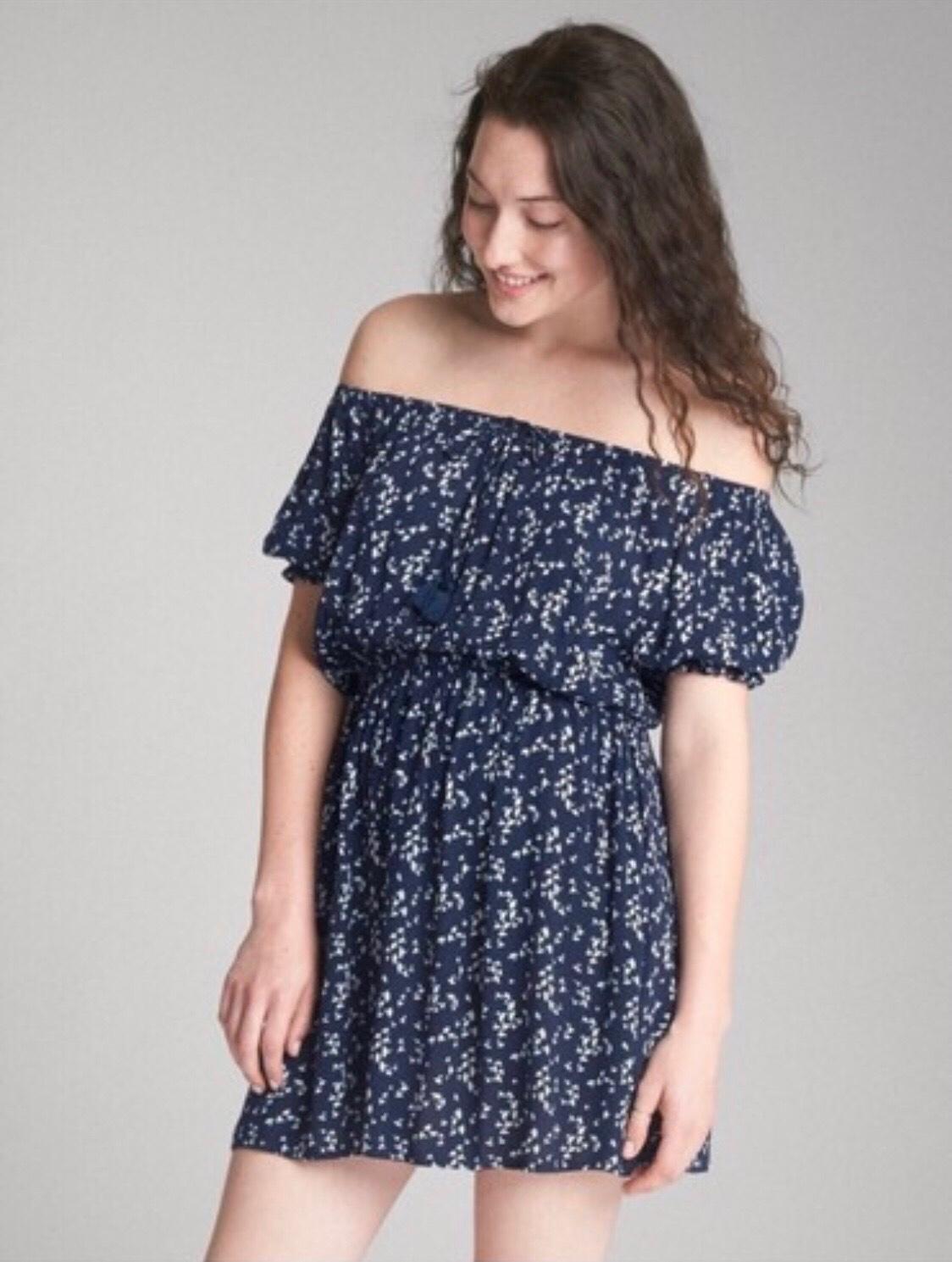 Gap Off Shoulders Floral Crinkled Dress in W14 Fulham für 20,00 £ zum ...