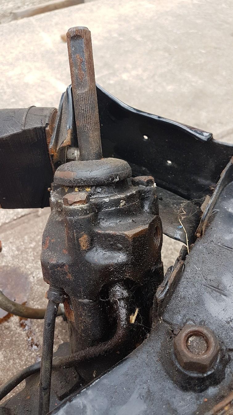 FORD CAPRI POWER STEERING RACK & CROSSMEMBER in WF5 Wakefield für £ 75 ...