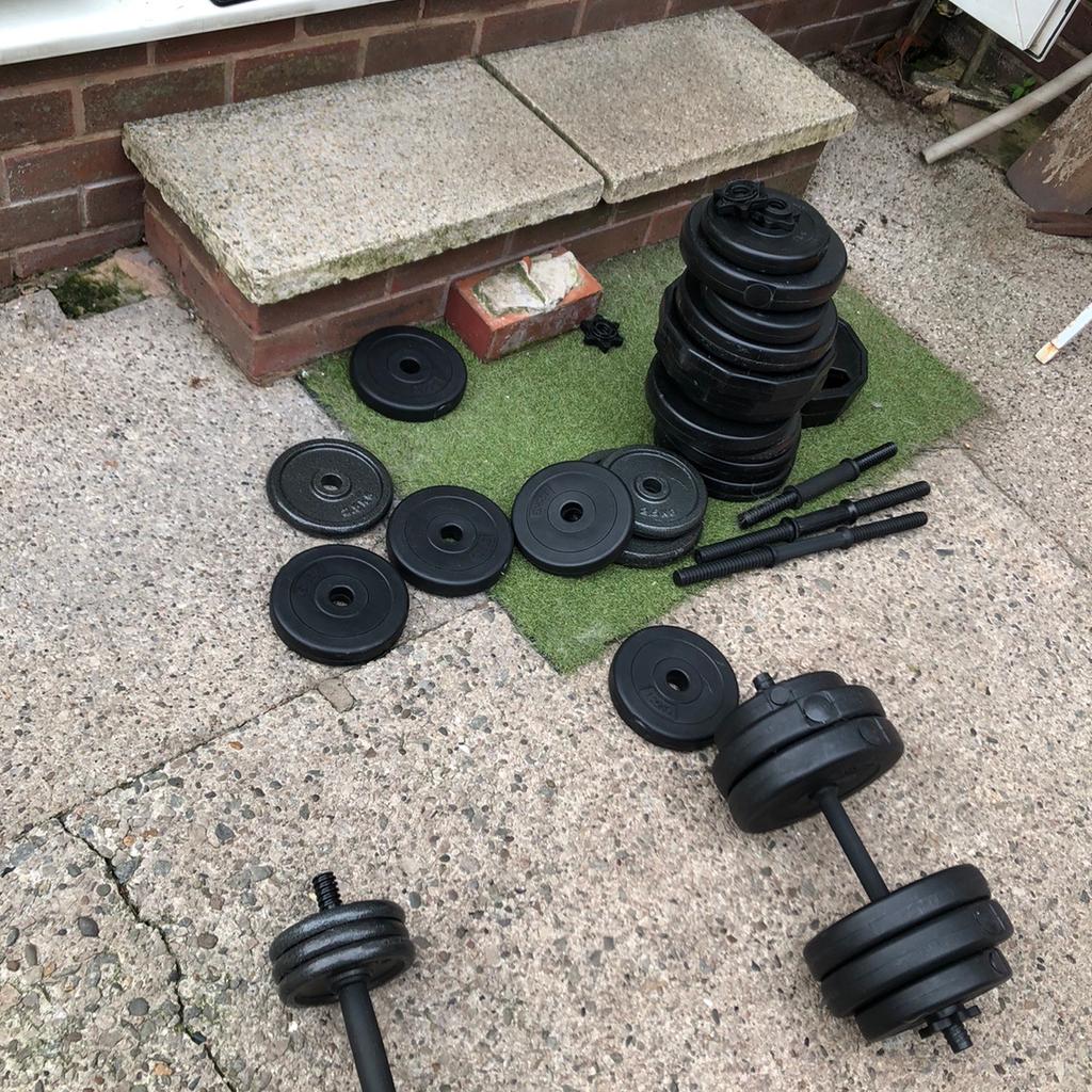 100KG Dumbbell + Barbell Set With Plates in FY2 Bispham für £ 200,00 ...
