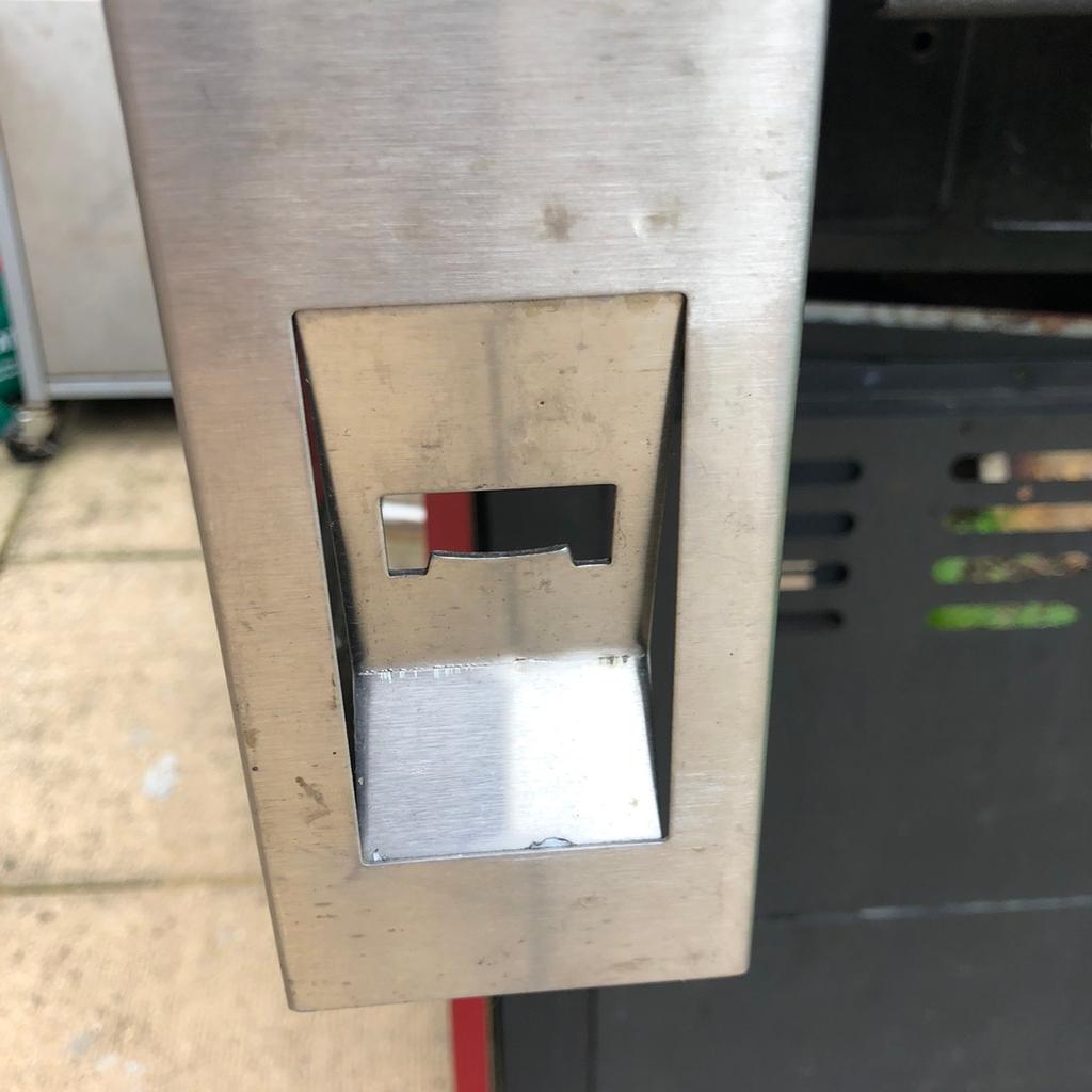 Outback Apollo 4 burner gas BBQ in RH1 Banstead für £ 100,00 zum ...