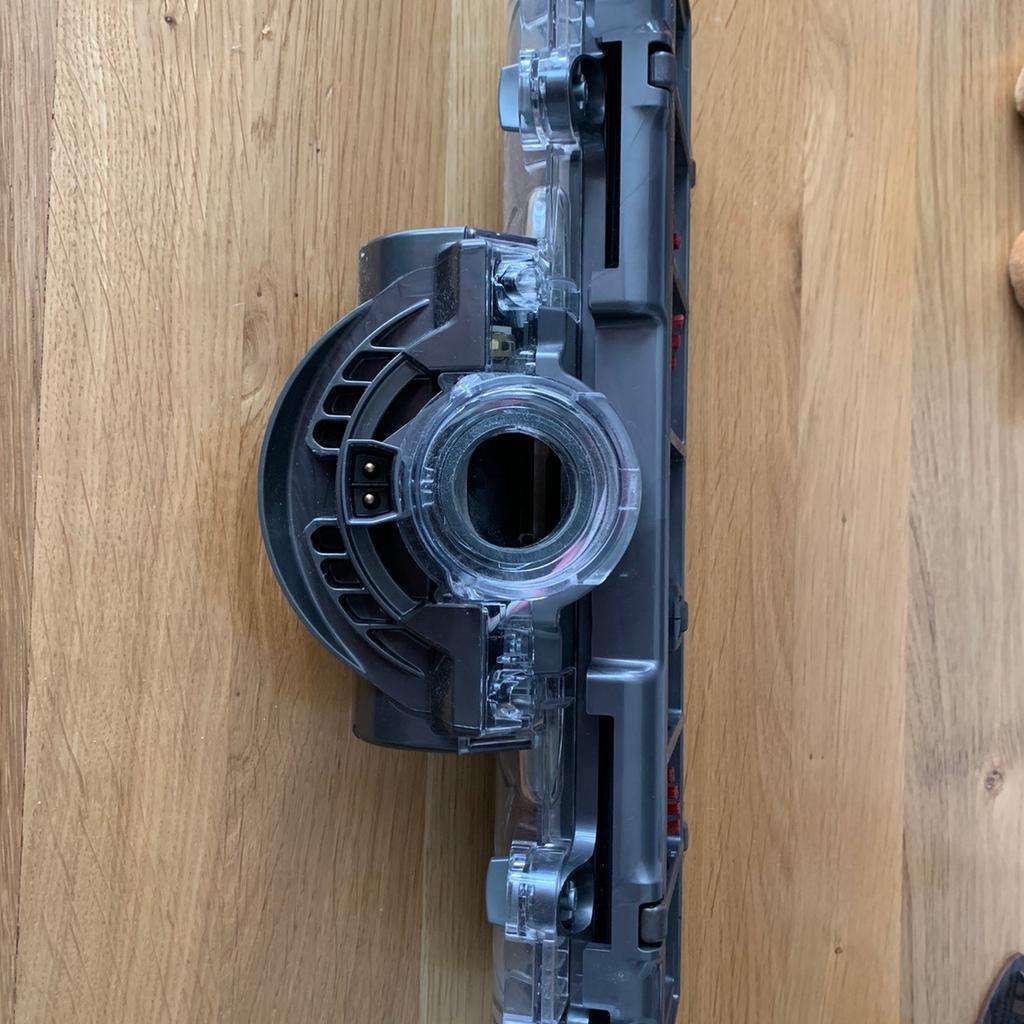 Dyson DC41 DC41i Vacuum Cleaner Brush Head in E7 London für £ 25,00 zum ...