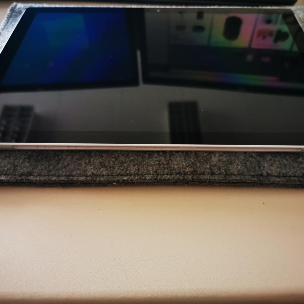 Surface Pro Gen 5 m3 128gb SSD DEFEKT in 73457 Essingen für € 200,00 ...