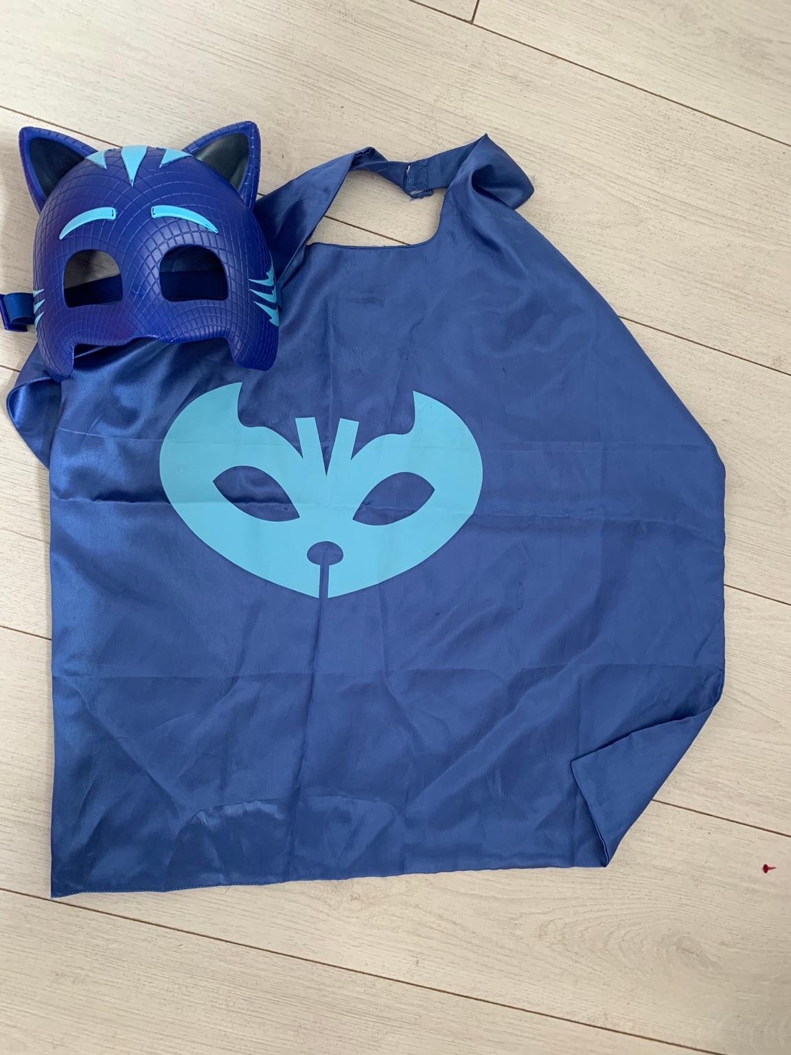 PJ Masks Catboy mask and cape in SW20 London Borough of Sutton für 2,50 ...