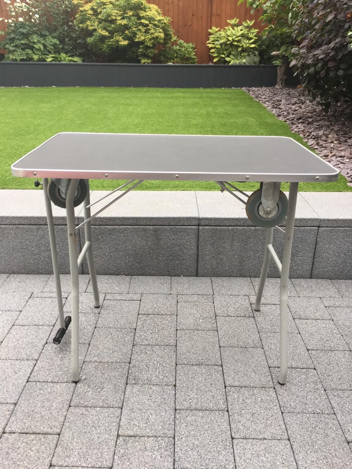 Dog Show / Grooming Trolley in ST17 Cannock Chase für £ 50,00 zum ...