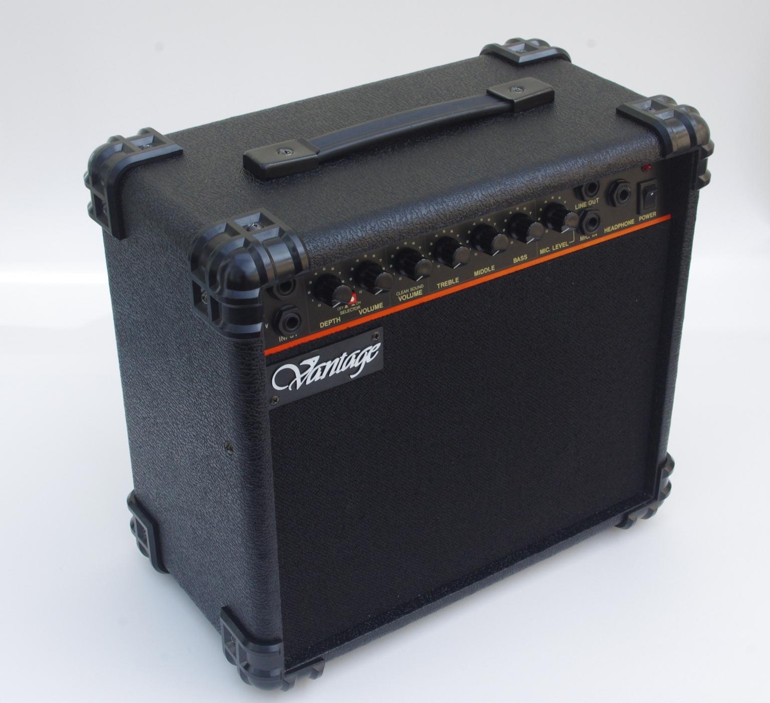 Vantage VG-15 guitar amplifier in LL29 Bay für 40,00 £ zum Verkauf ...