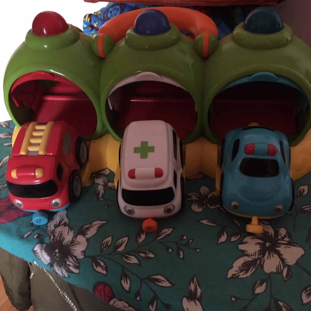 Elc emergency vehicle parking garage in WS10 Walsall für 4,00 £ zum ...