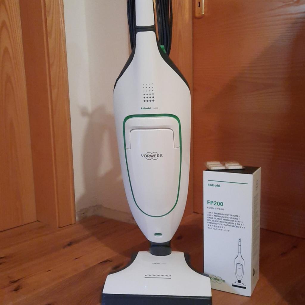 Vorwerk Kobold VK200 Handstaubsauger + EB 400 in 9900 Stadt Lienz für € ...