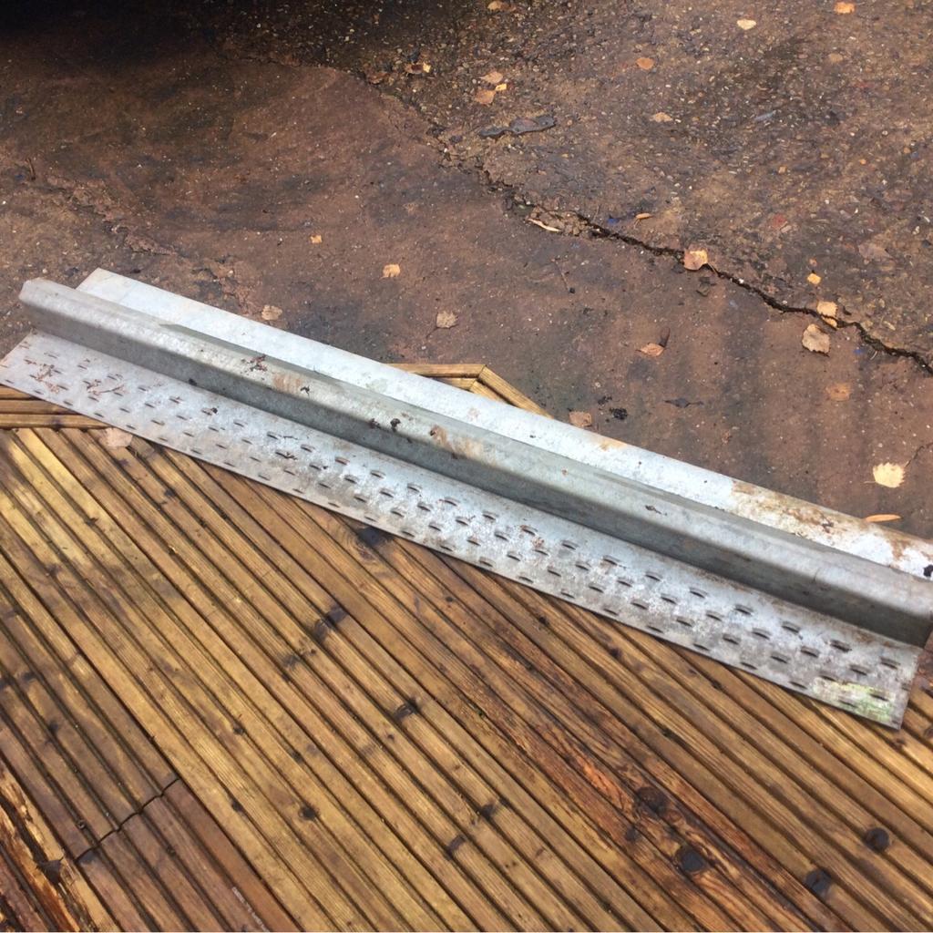 Catnic cavity wall lintel rsj girder in South Staffordshire für 20,00 ...