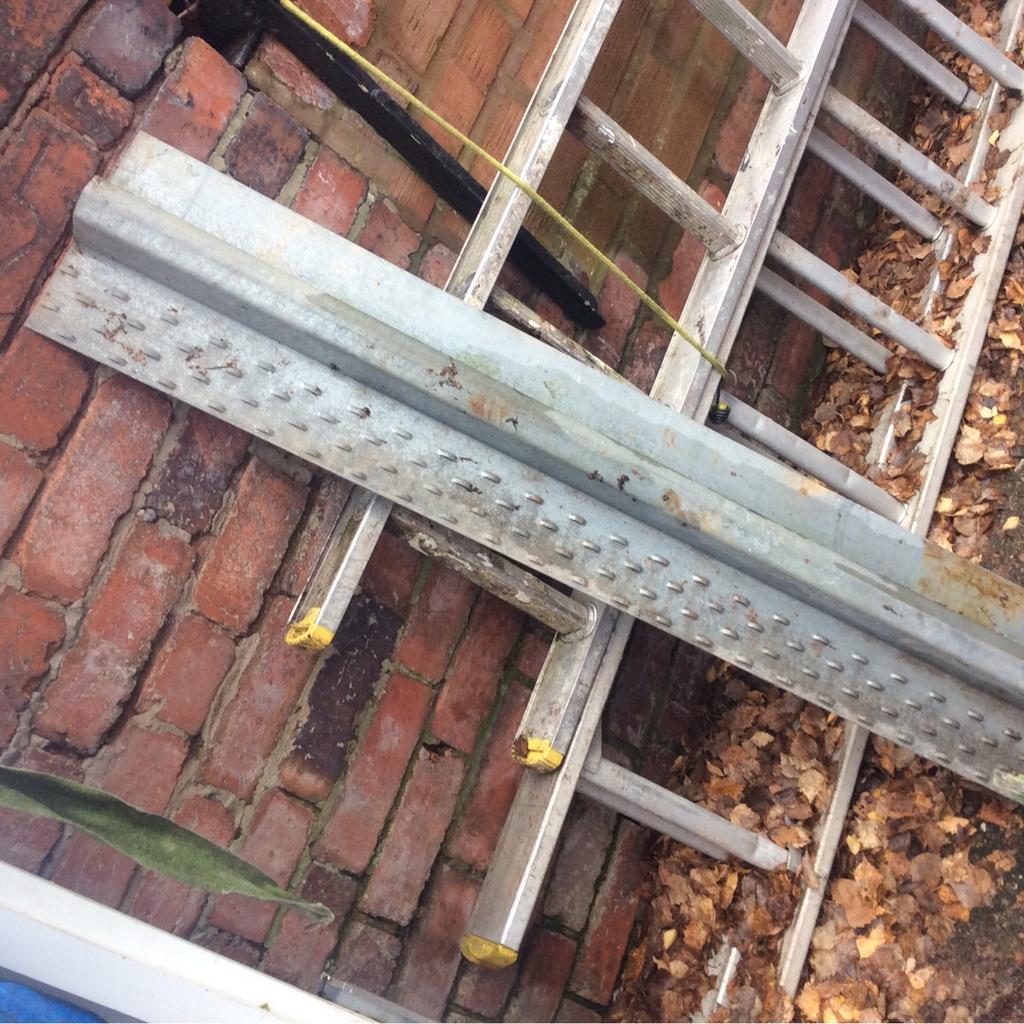 Catnic cavity wall lintel rsj girder in South Staffordshire für 20,00 ...