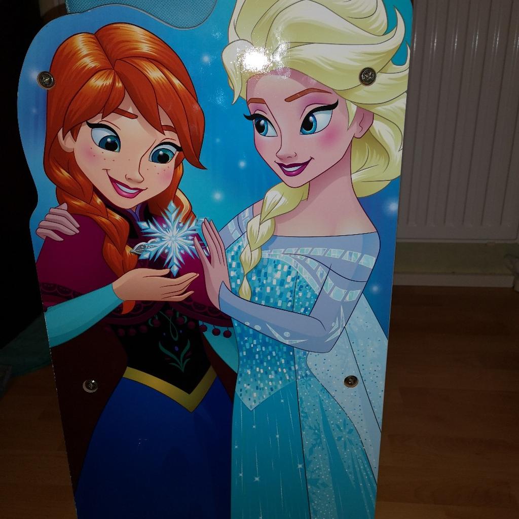 Anna und Elsa Regal in 3140 Gemeinde St. Pölten für 20,00 € zum Verkauf ...
