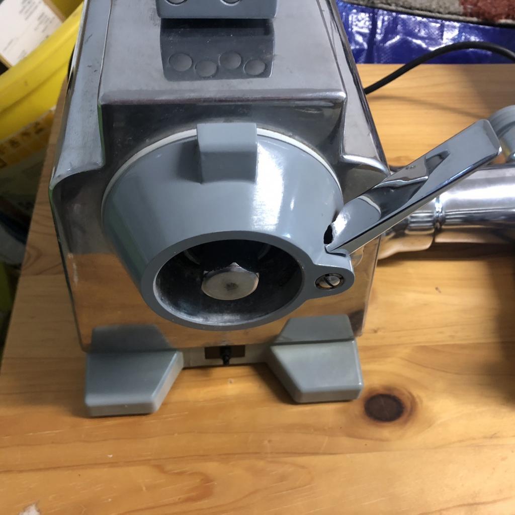 Fleischwolf und abfüllmaschiene in 67360 Lingenfeld for €1,000.00 for ...