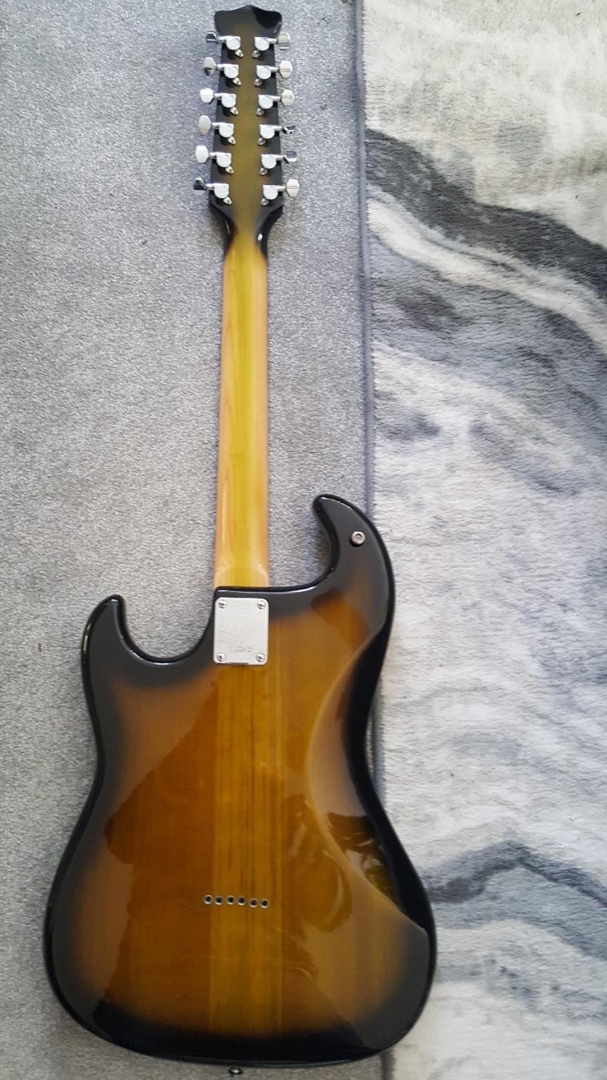 Burns 12 string electric guitar in Cannock Chase für 250,00 £ zum ...