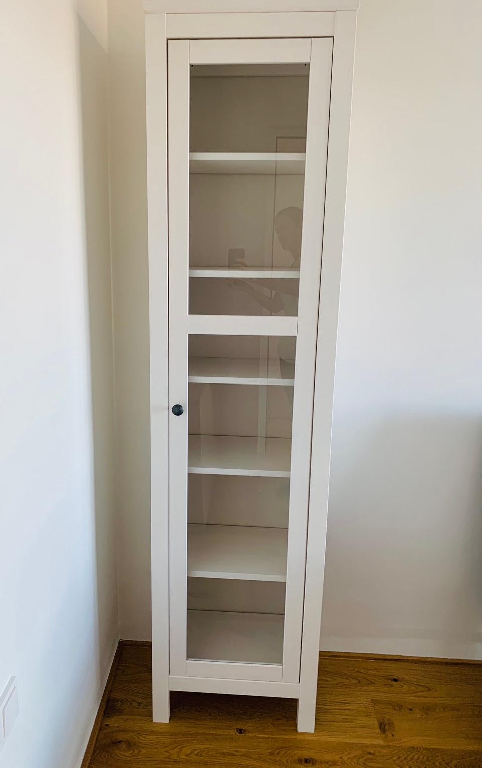Schone Ikea Hemnes Vitrine Schmal Fotos