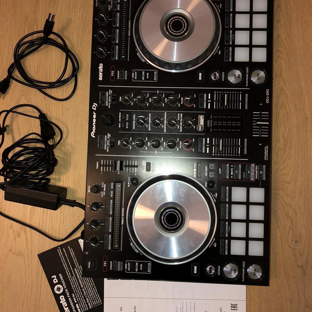Console Pioneer DDJ SR2 in 36027 Rosà für € 590,00 zum Verkauf | Shpock AT